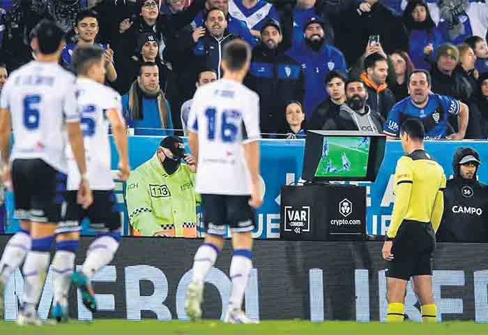 La FIFA probará el fuera de juego semiautomático