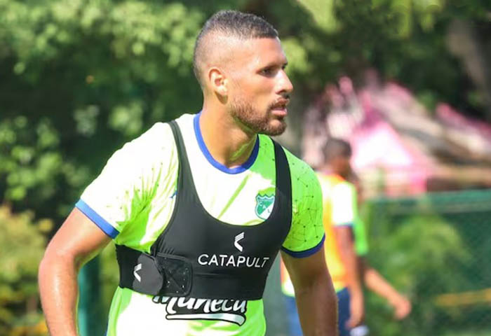 Isaac Camargo saldría del Cali